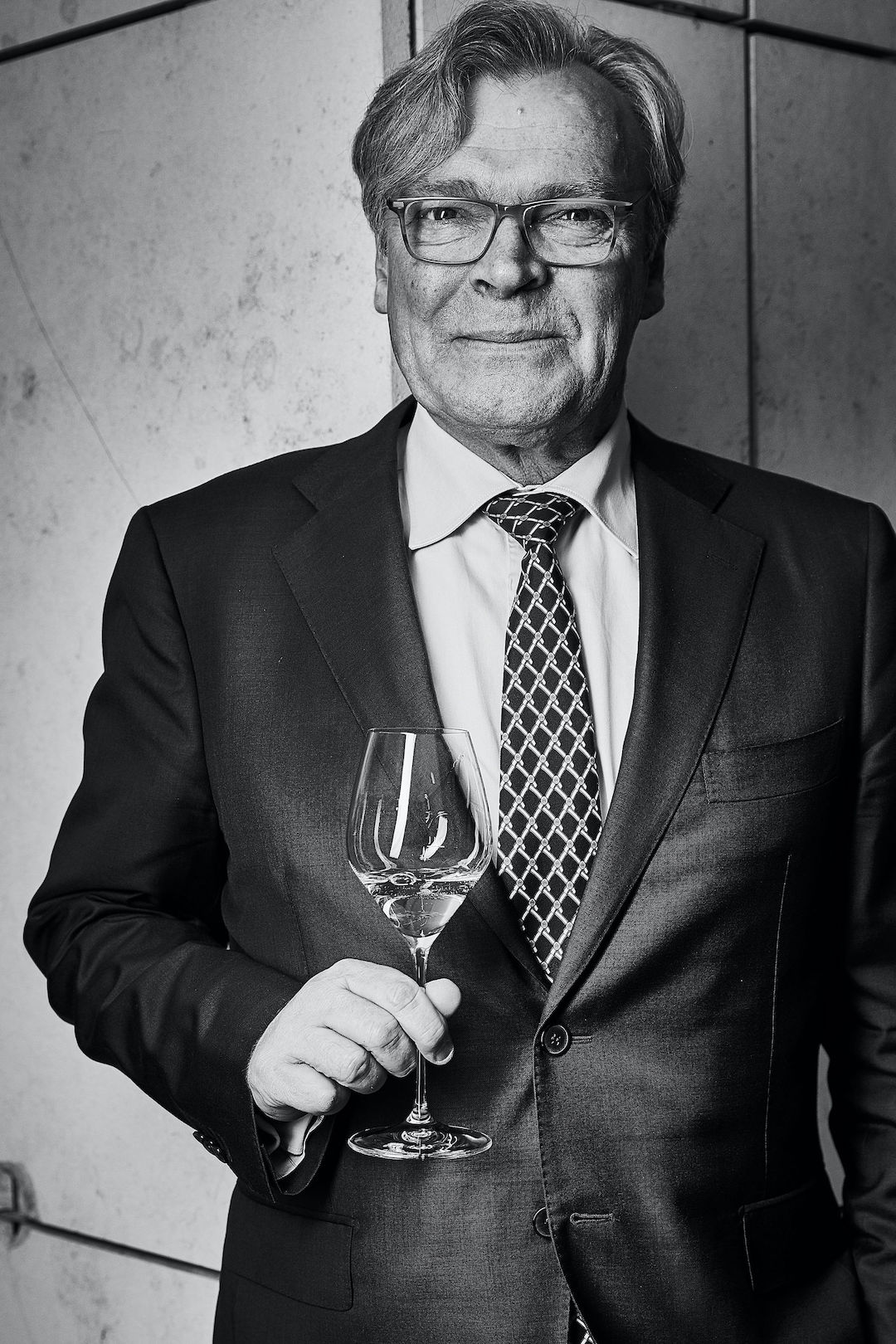 Een belletje met Bob Bron – ruim 20 jaar passie voor champagne — Moët ...