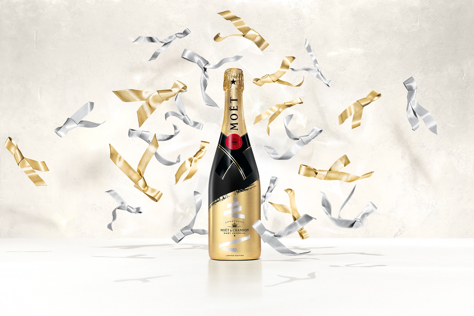 Moët & Chandon viert de feestdagen met ‘Tie your wish’-collectie — Moët ...